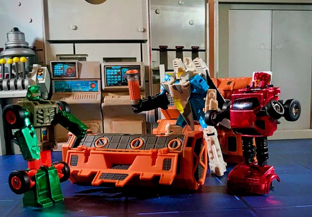 1993 Transformers Generation 2 Minibots Review – The Dragon Fortress