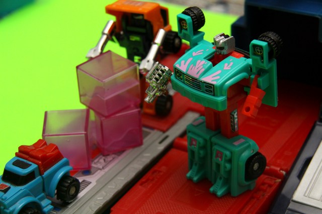 1993 Transformers Generation 2 Axelerators and Skyscorchers Review ...