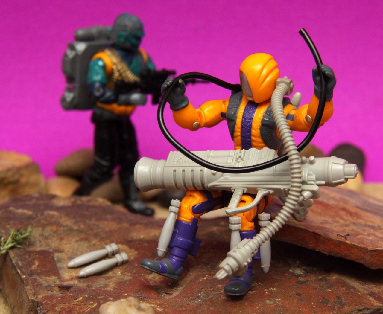 1989 GI Joe HEAT Viper Review – The Dragon Fortress