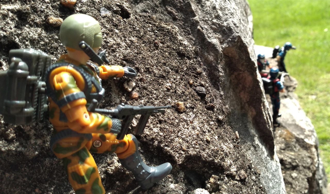 1990 GI Joe Freefall Review – The Dragon Fortress