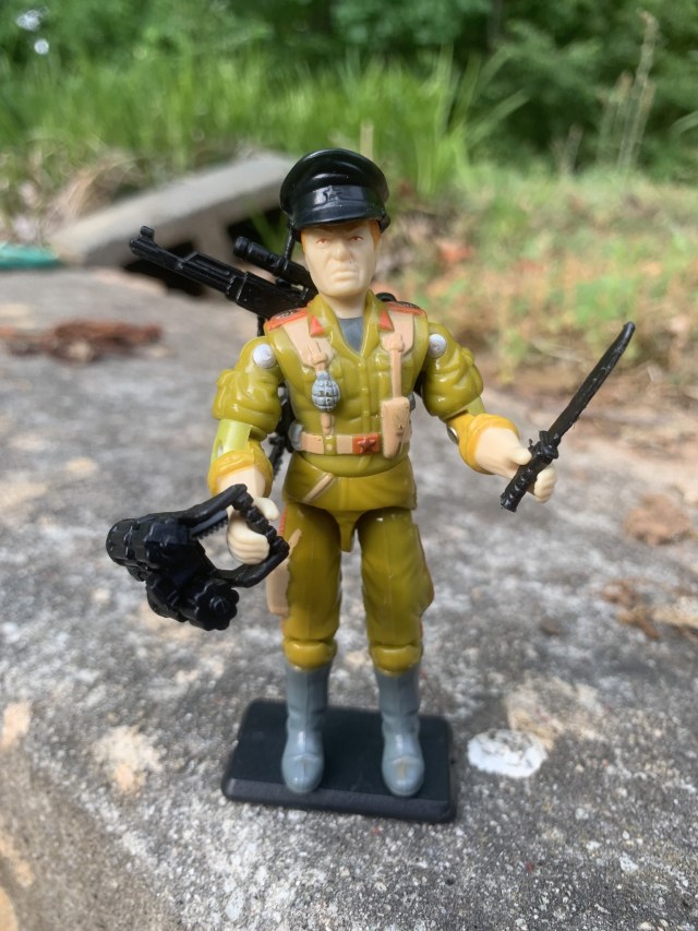 1998 GI Joe Colonel Brekhov Review – The Dragon Fortress
