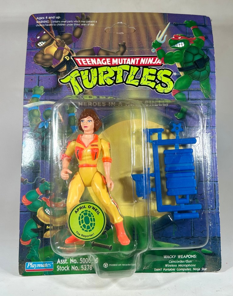 1994 Teenage Mutant Ninja Turtles April O’Neil Review – The Dragon Fortress