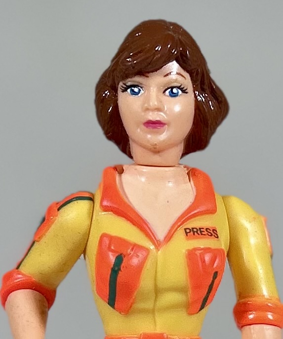 1994 Teenage Mutant Ninja Turtles April O’Neil Review – The Dragon Fortress